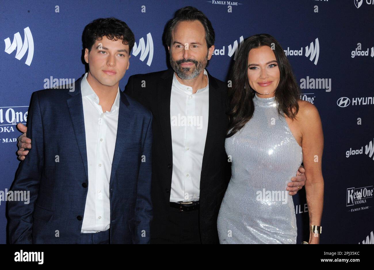 Beverly Hills, CA. 30th Mar, 2023. Seth Marks, Meredith Marks, Brooks ...