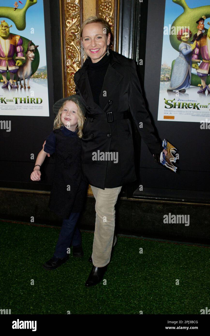 Joy Smithers at the Australian premiere of Shrek III. State Theatre ...