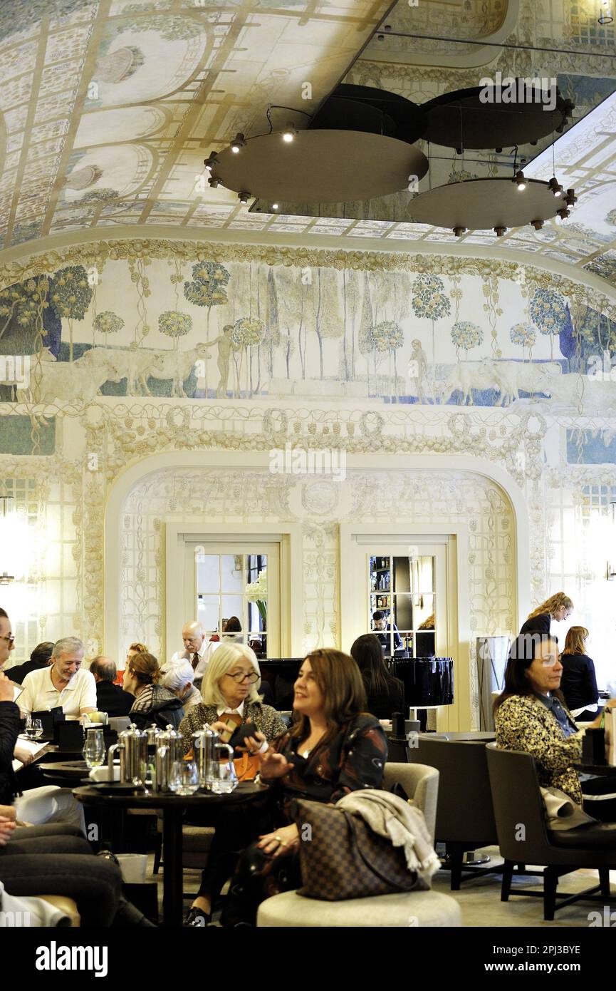 France, Paris (75) 6th arrondissement. The Lutetia hotel, an emblematic ...