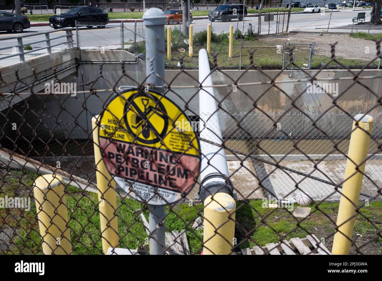 Los Angeles, California, USA. 30th Mar, 2023. A high pressure petroleum ...