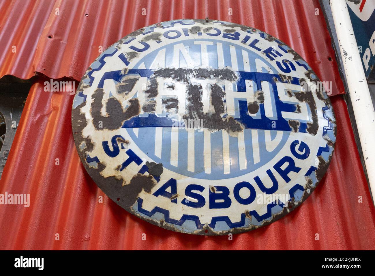 Les Sables-d'Olonne , vendee France - 03 29 2023 : Mathis automobiles ...