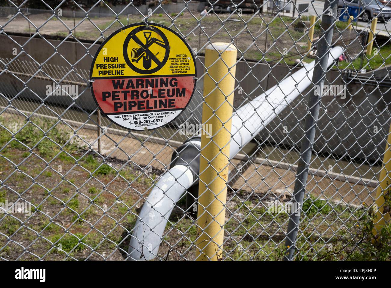 Los Angeles, California, USA. 30th Mar, 2023. A high pressure petroleum ...