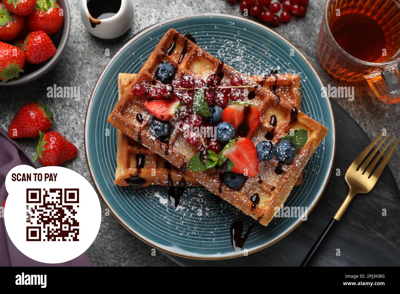 Qr menu table hi-res stock photography and images - Alamy