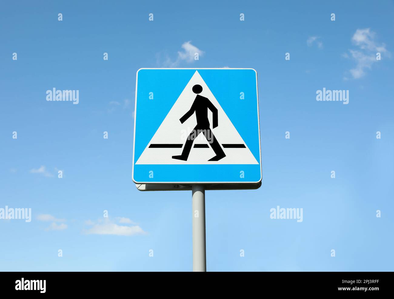 Traffic sign Pedestrian Crossing on city street Stock Photo - Alamy