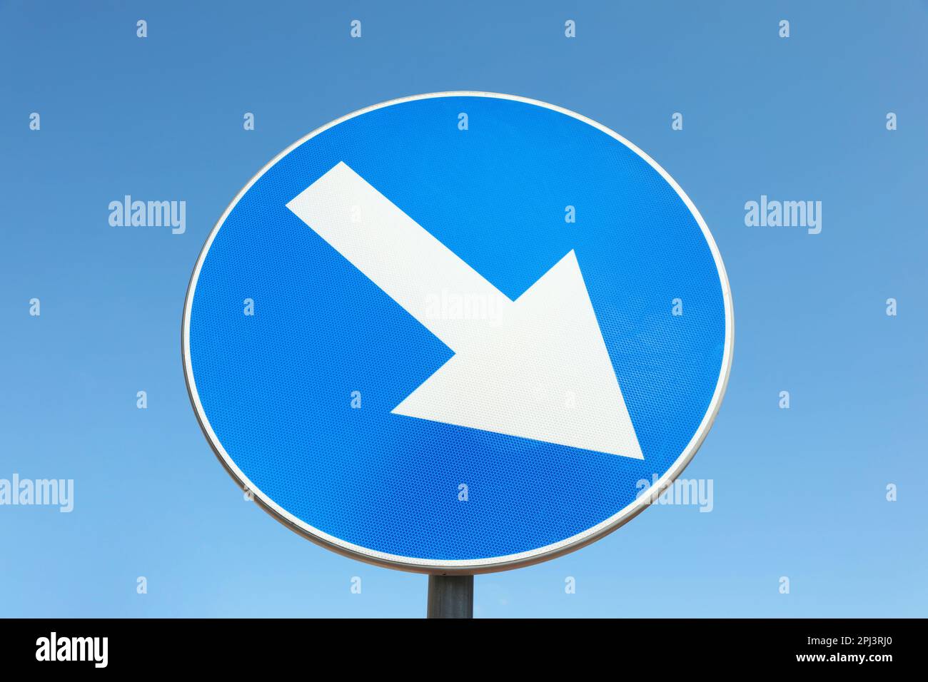 Road sign keep right symbol hi-res stock photography and images - Alamy