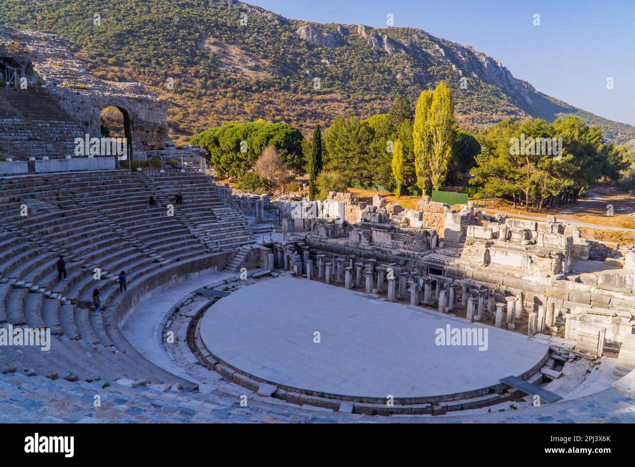 The tourists at the amphitheater of the ruin site of Efes, Turkey Stock ...