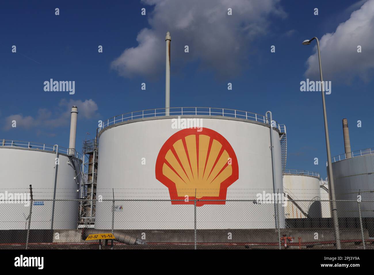 Storage tanks at Shell in Pernis in the port of Rotterdam in the ...