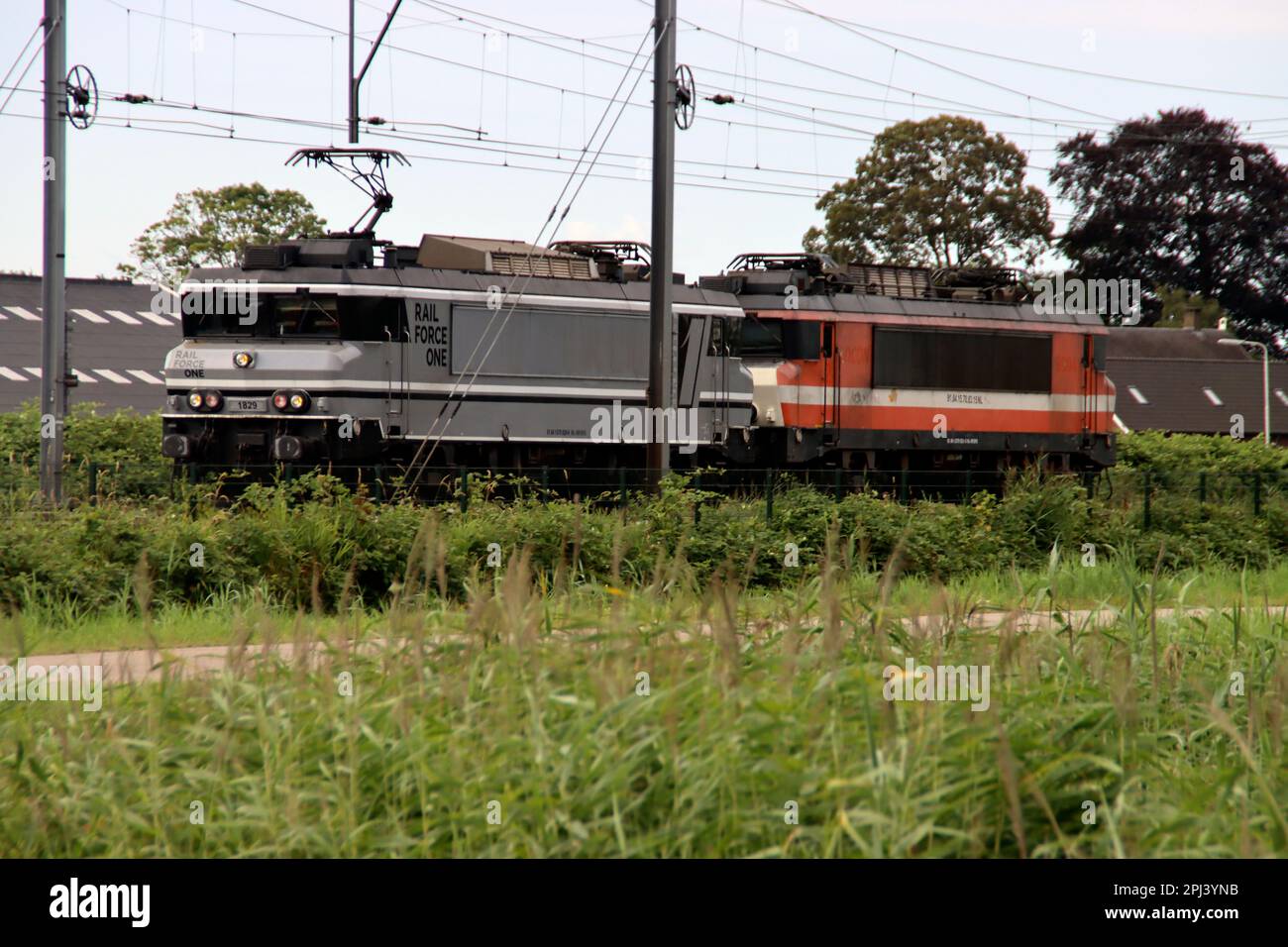 Train platform gouda station hi-res stock photography and images - Alamy