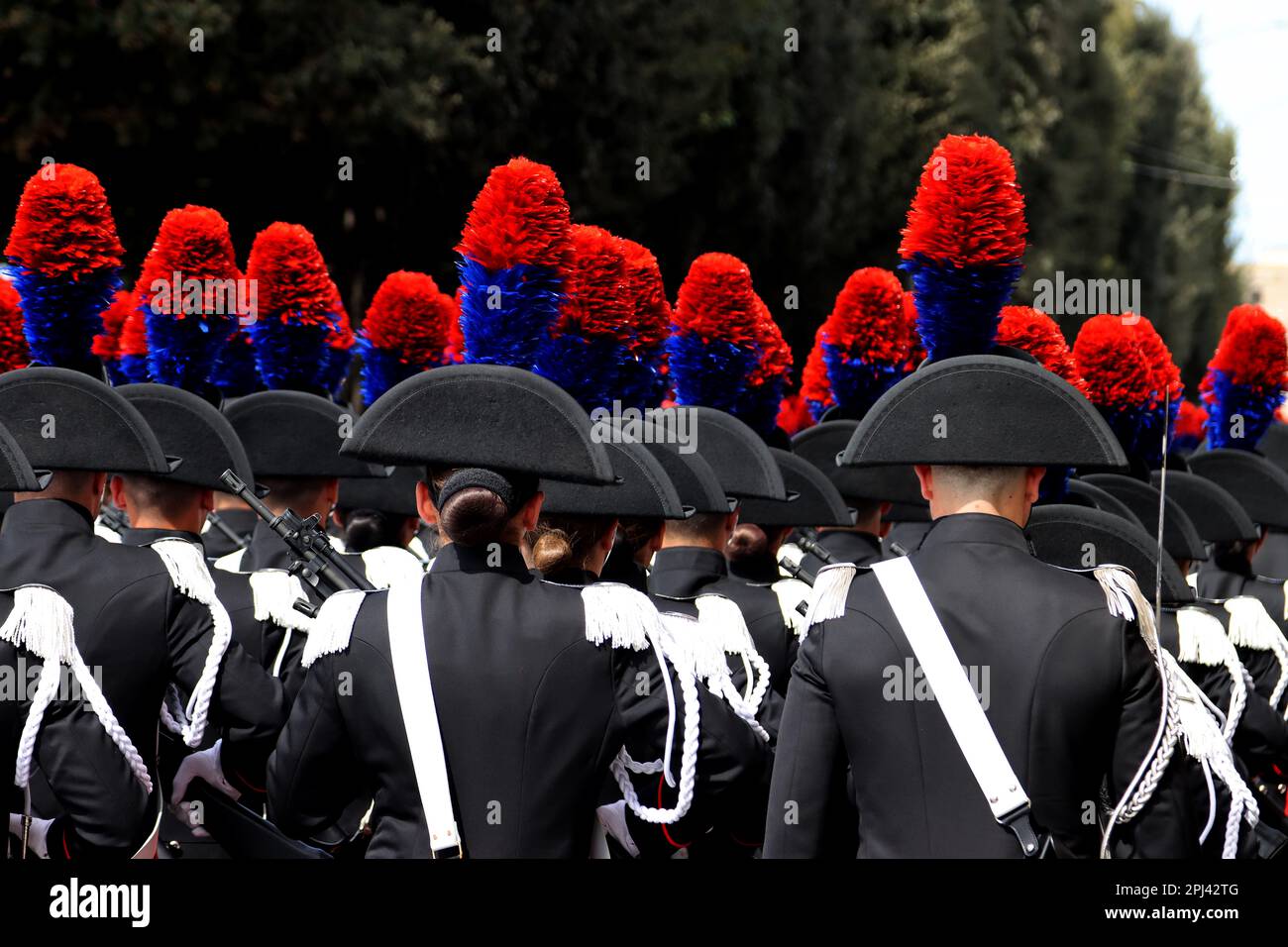 Solemn oath of the students in full uniform of the Carabinieri school ...