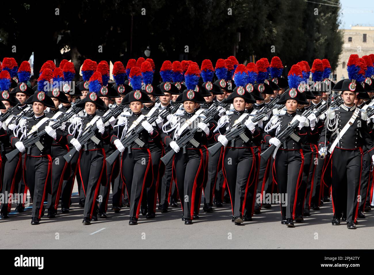 Solemn oath of the students in full uniform of the Carabinieri school ...