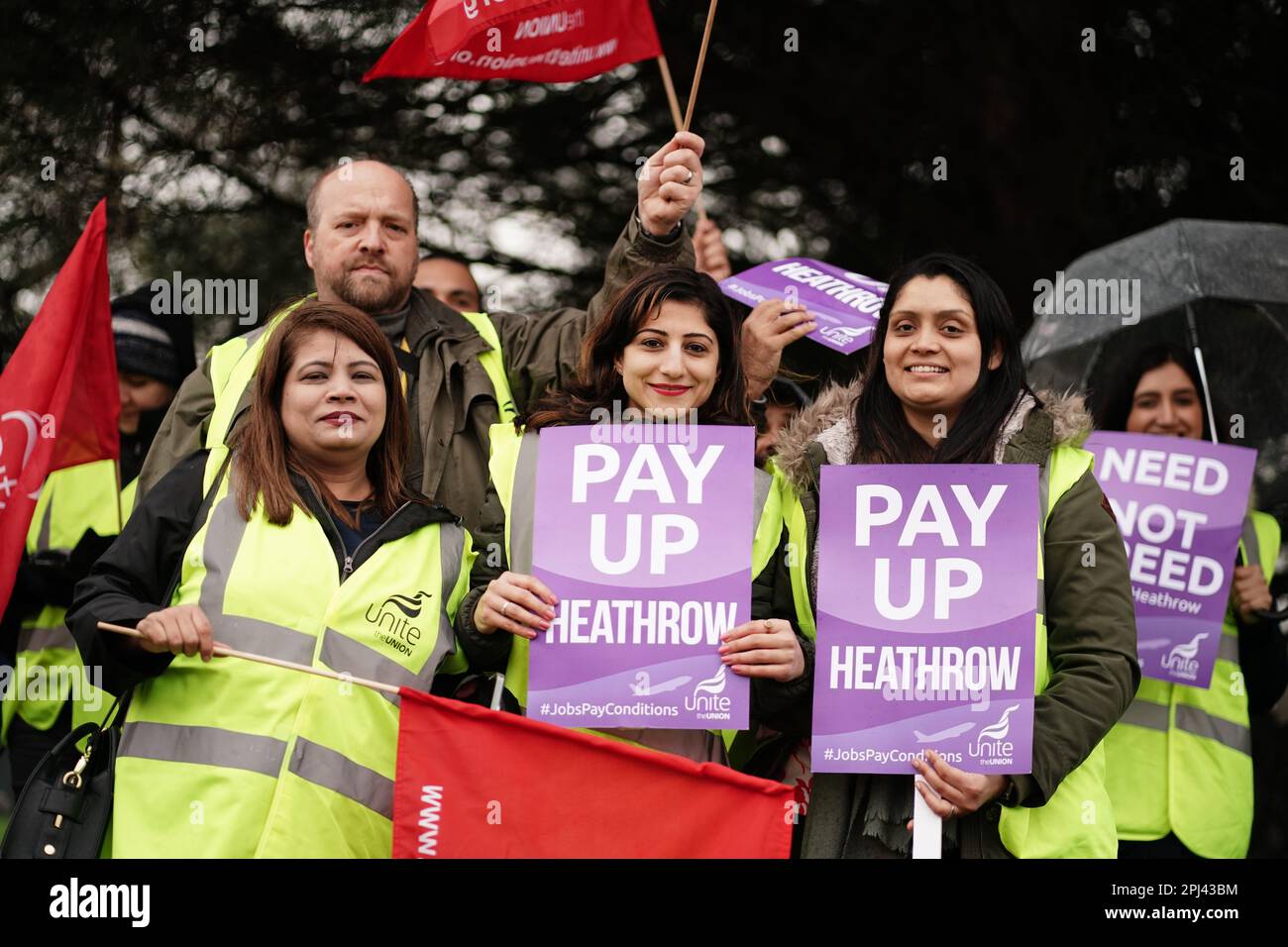 Security guard members of the Unite union on the picket line at ...