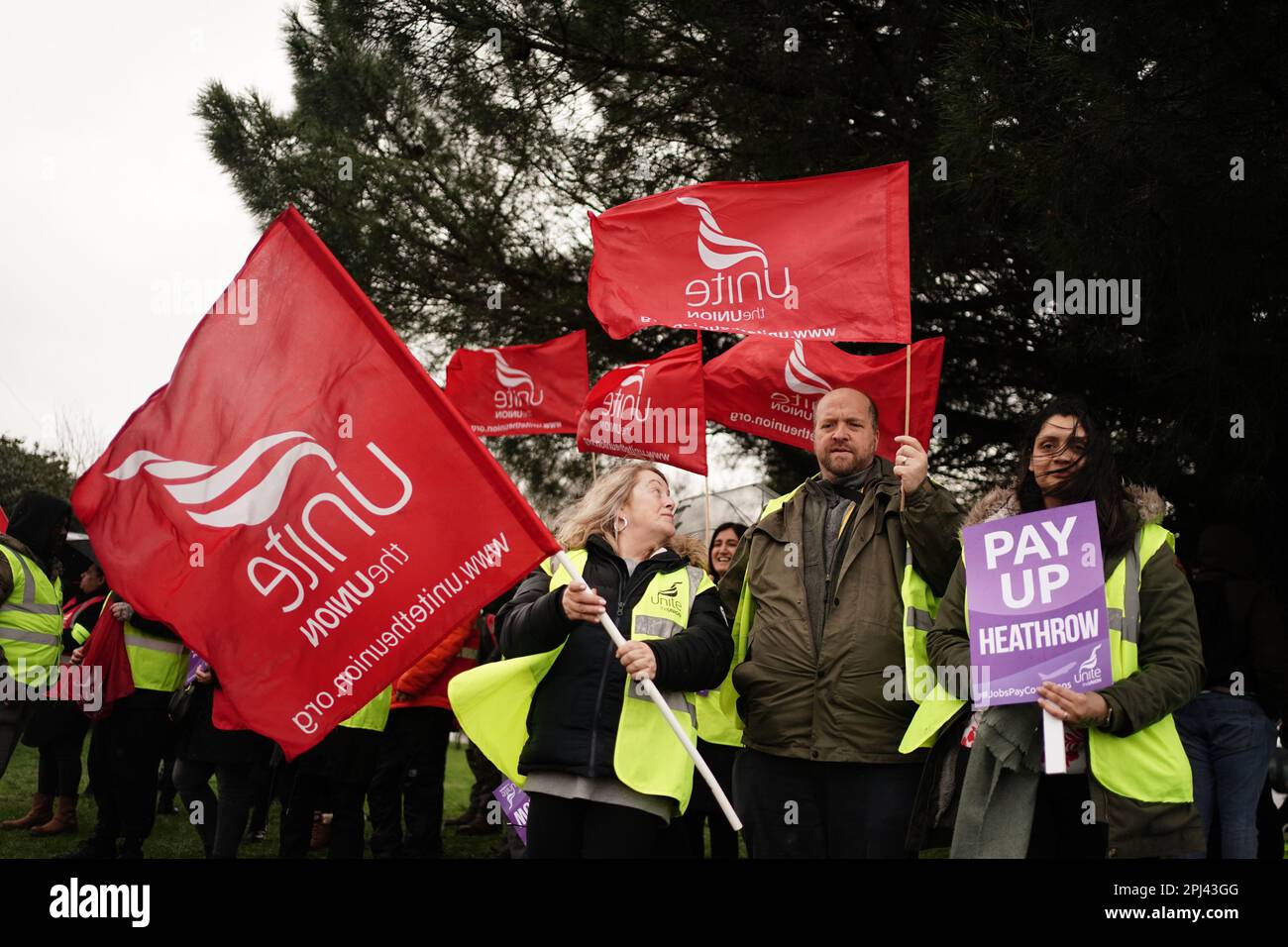 Security guard members of the Unite union on the picket line at ...