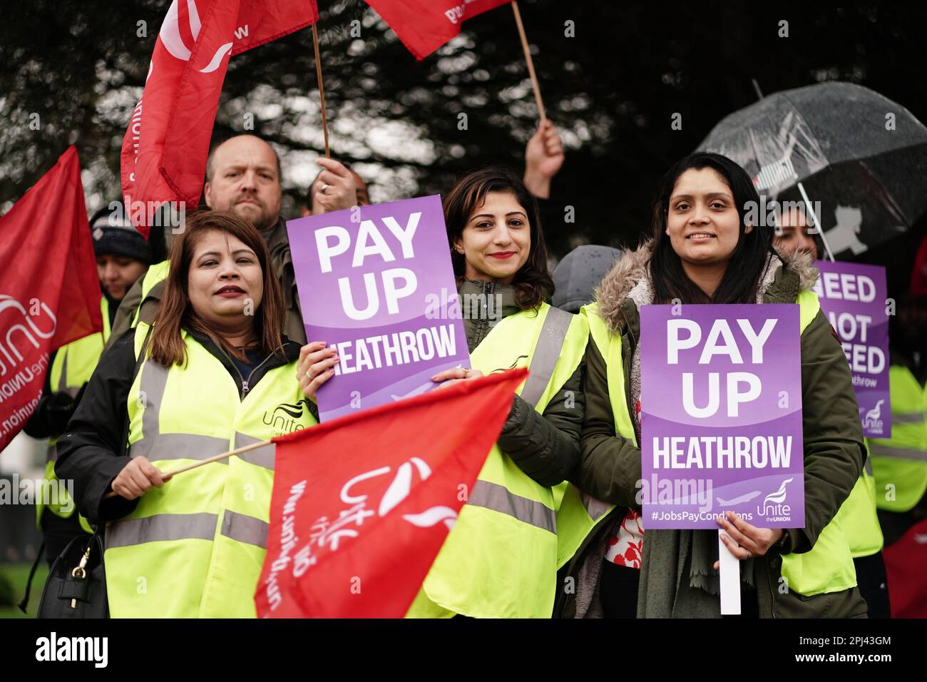 Security guard members of the Unite union on the picket line at ...