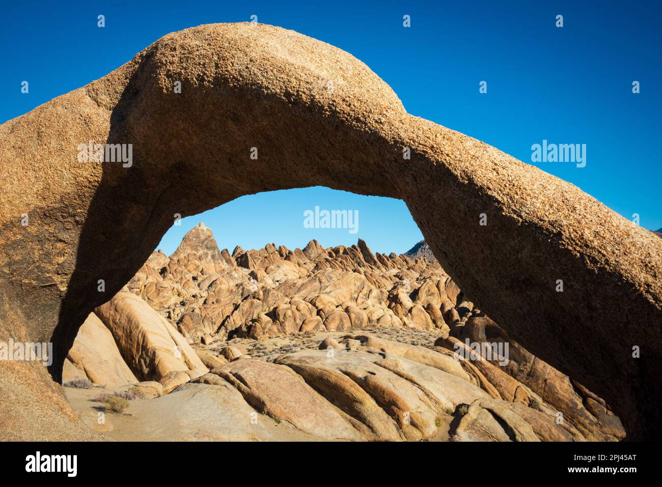 Mobius Arch, Mount Whitney and the Alabama Hills, California Stock ...