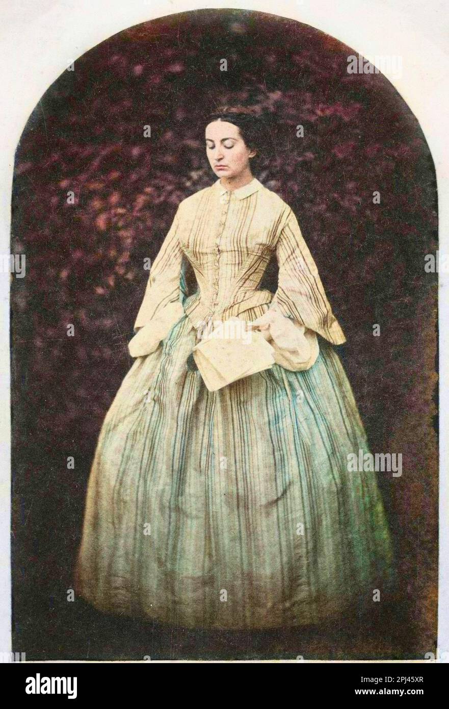 E fille hi-res stock photography and images - Alamy