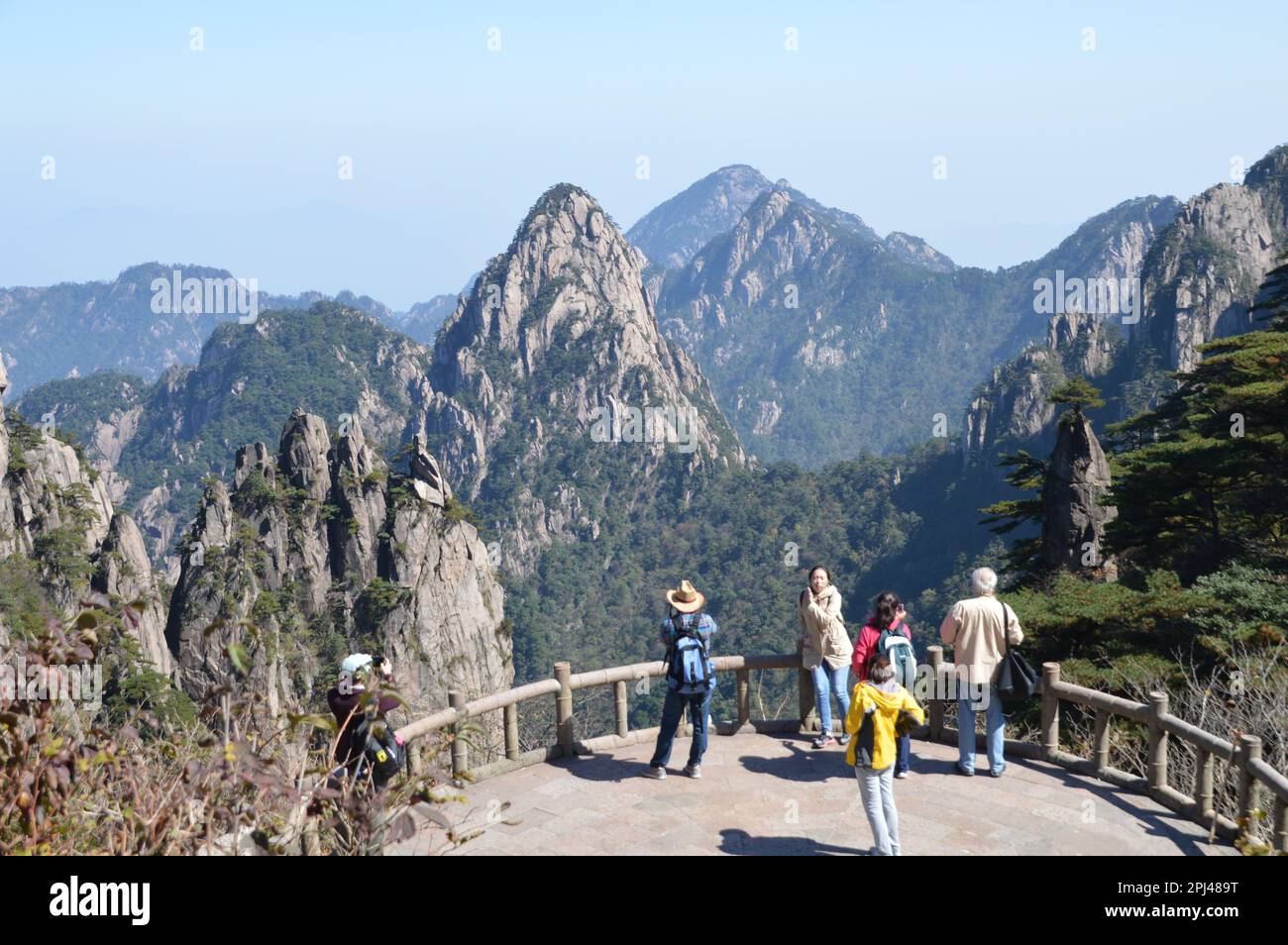 People's Republic of China, Anhui Province: the breathtaking scenery provided by the Huangshan ...