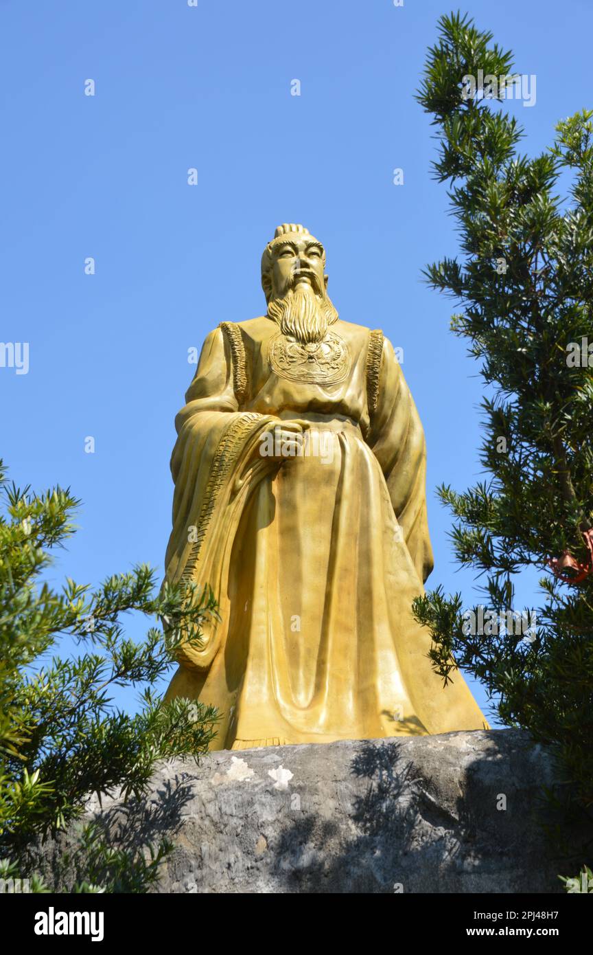 Han dynasty china statue hi-res stock photography and images - Alamy
