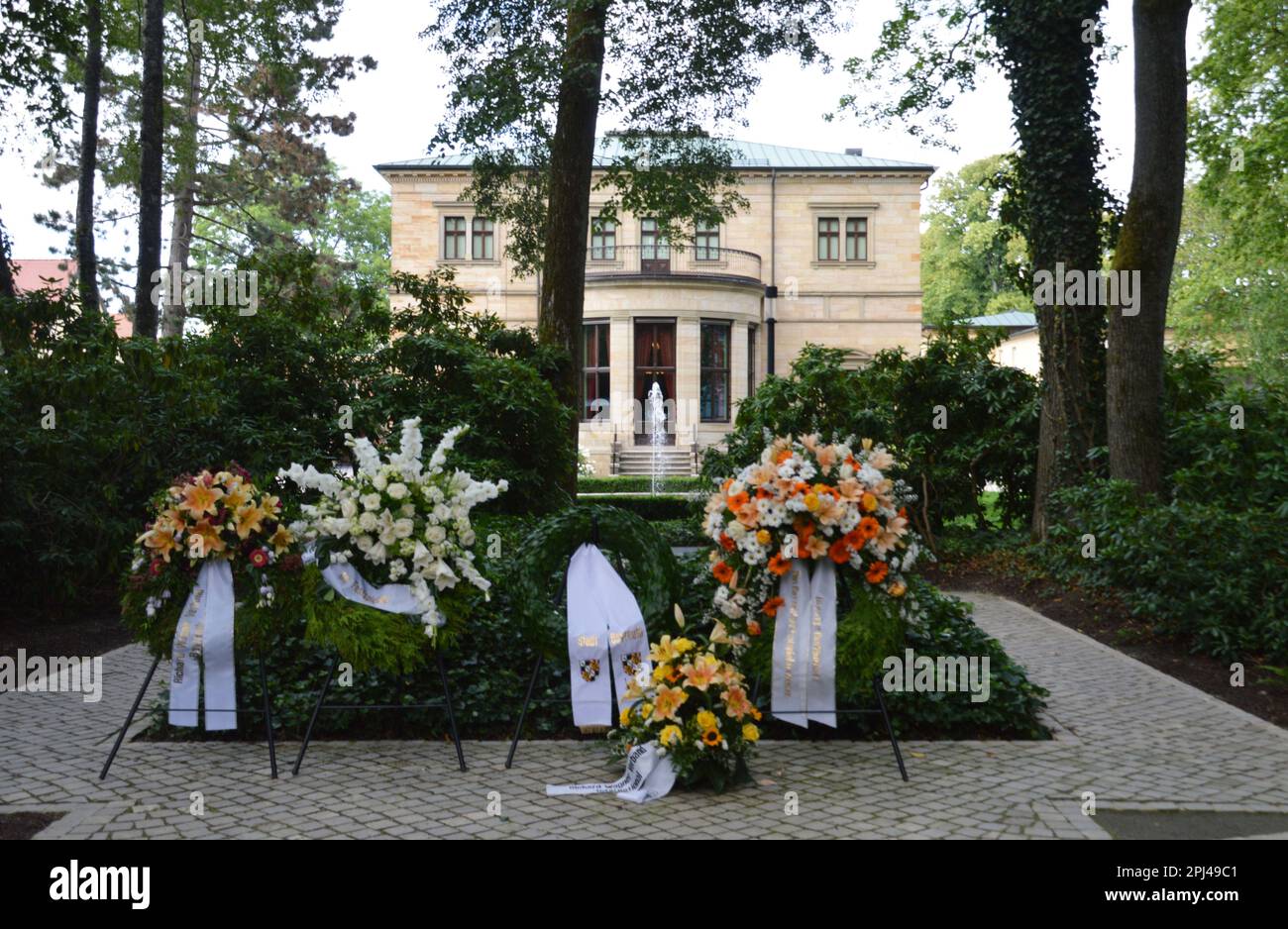Germany, Bavaria, Bayreuth: tomb of Richards Wagner (1813-1883) in the ...