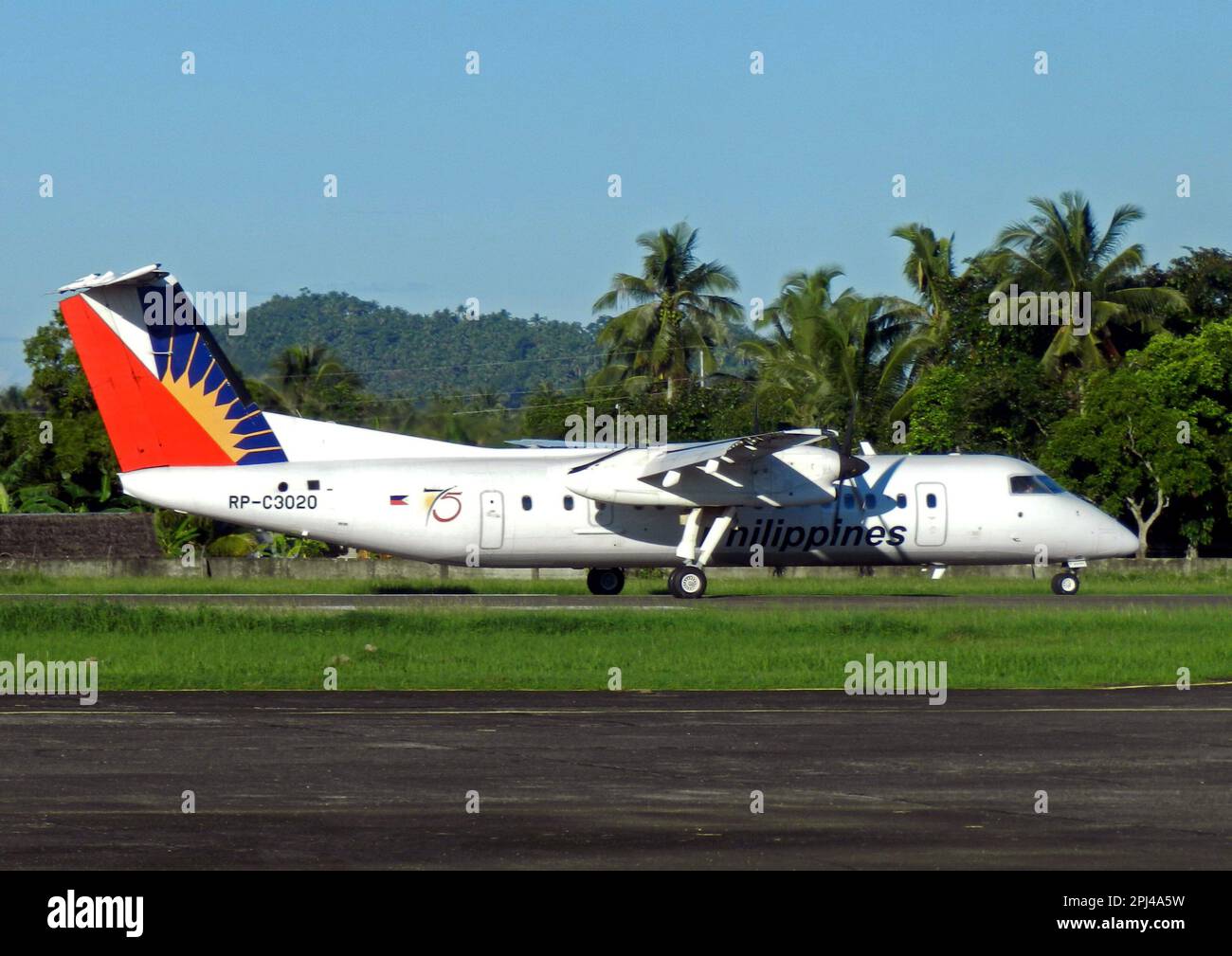 Philippines, Western Samar, Calbayog Airfield: RP-C3020 DHC-8-315 Dash ...
