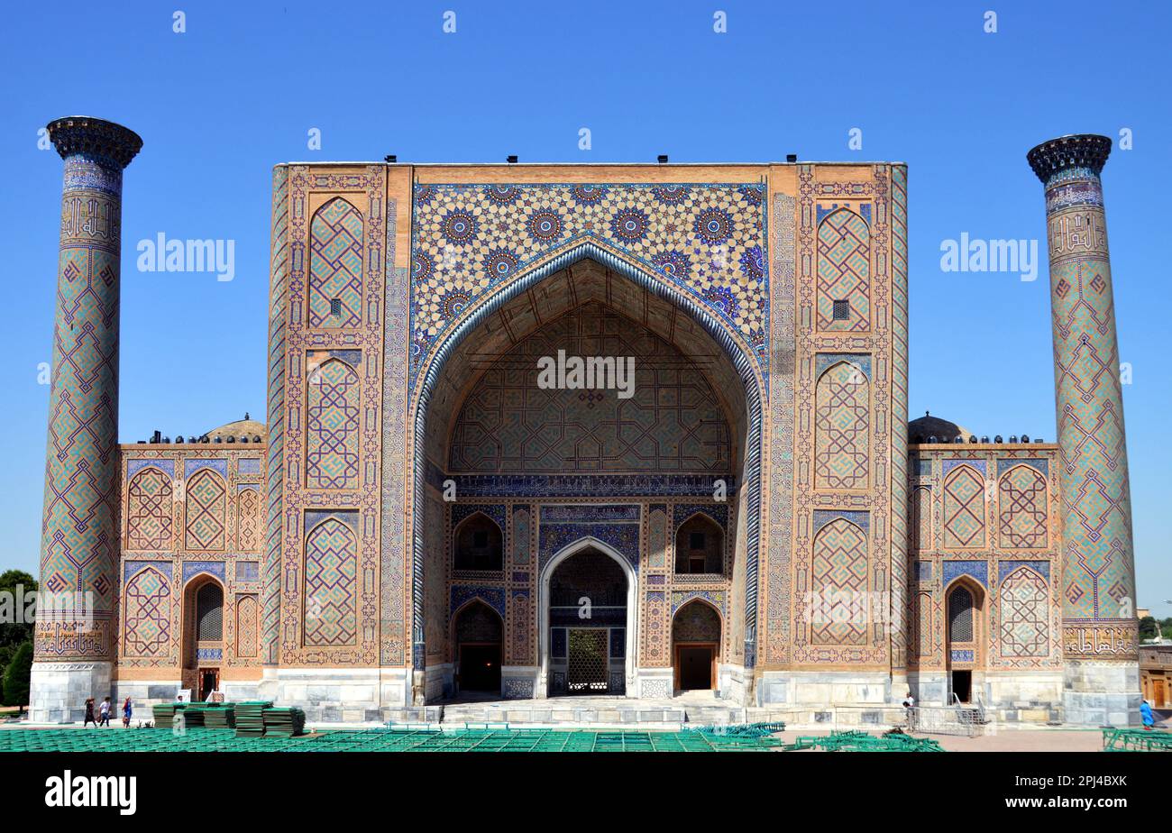 Uzbekistan, Samarkand, Registan: facade and iwan of Ulugh Beg madrasa ...