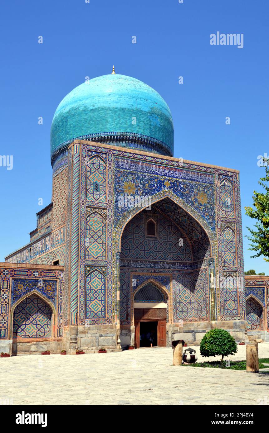 Uzbekistan, Samarkand, Registan: facade, iwan and dome of the mosque on ...