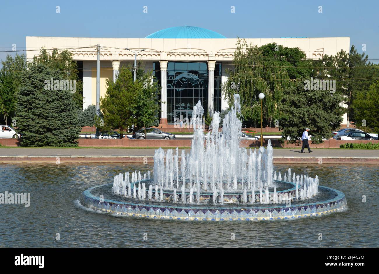 Uzbekistan, Tashkent: Parliament Building, with fountain in ...