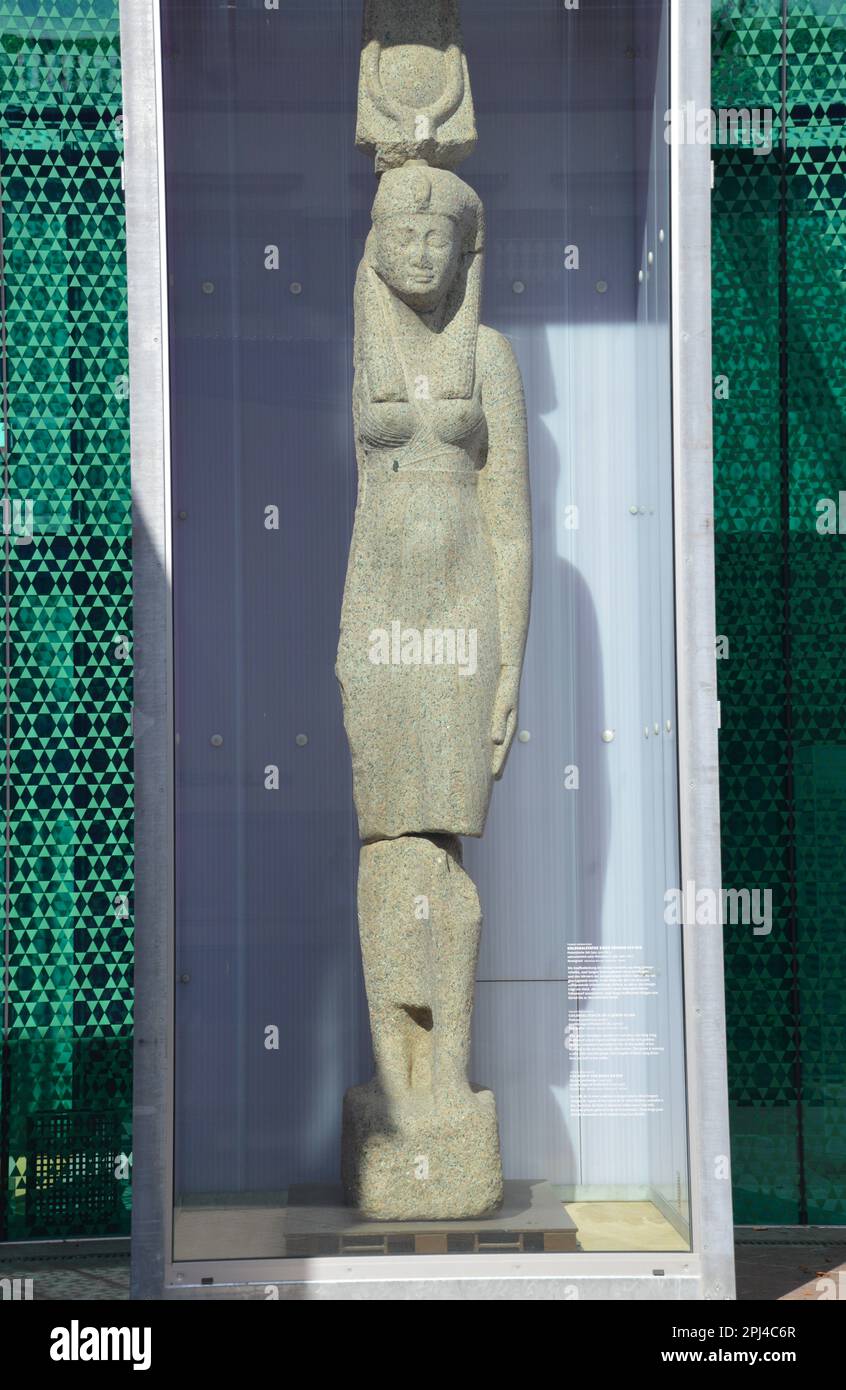 Switzerland, Zurich: Rietberg Museum, Osiris Exhibition: colossal ...