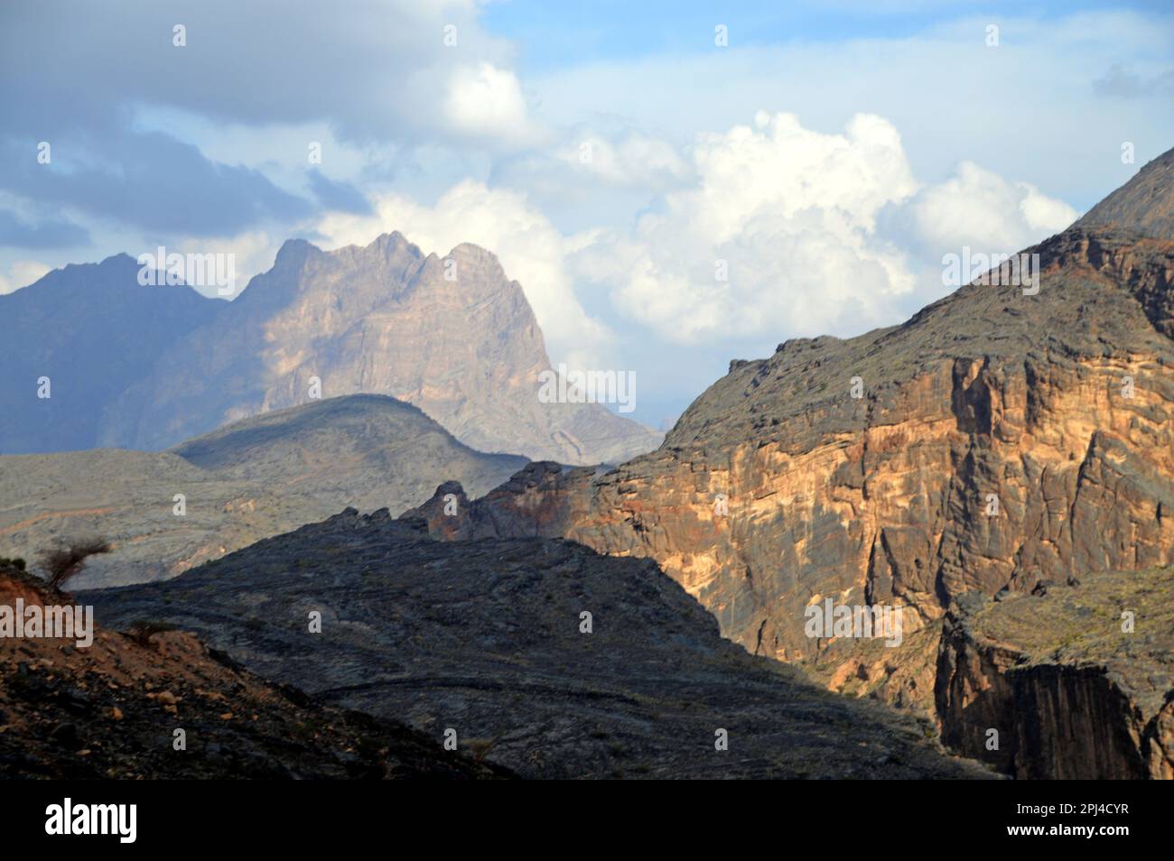 Oman: Snake Gorge in Wadi Bani Awf in the Western Hajar Mountains (Al ...