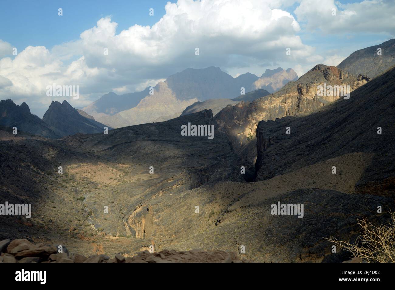 Oman: Snake Gorge in Wadi Bani Awf in the Western Hajar Mountains (Al ...
