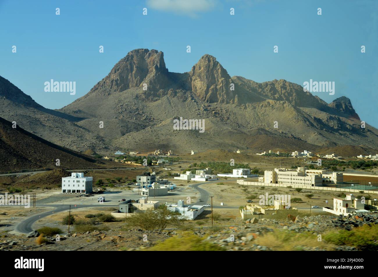 Oman: approaching Wadi Bani Awf in the Western Hajar Mountains (Al ...