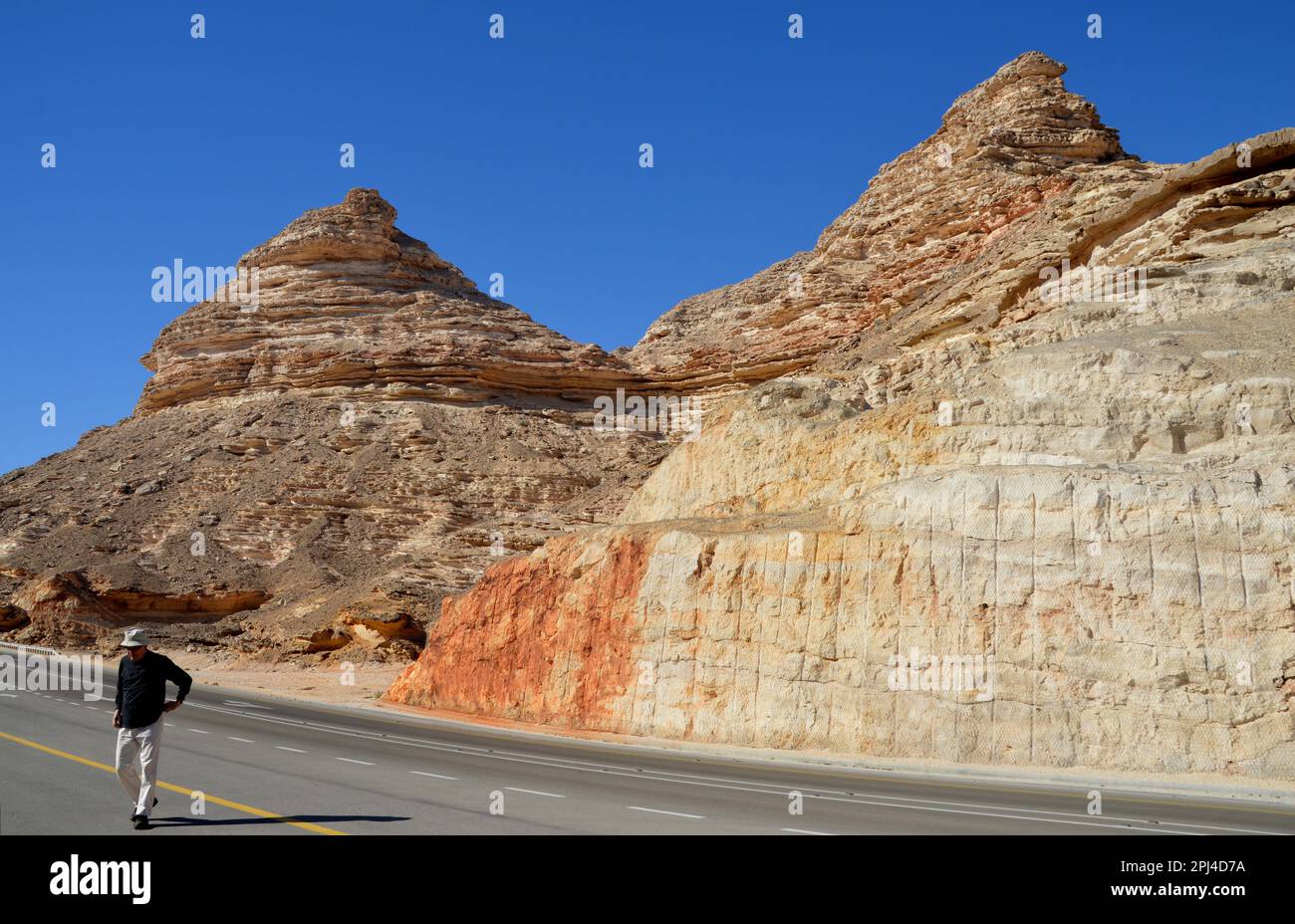 Oman: the new road along the Dhofar coast, a splendid feat of ...