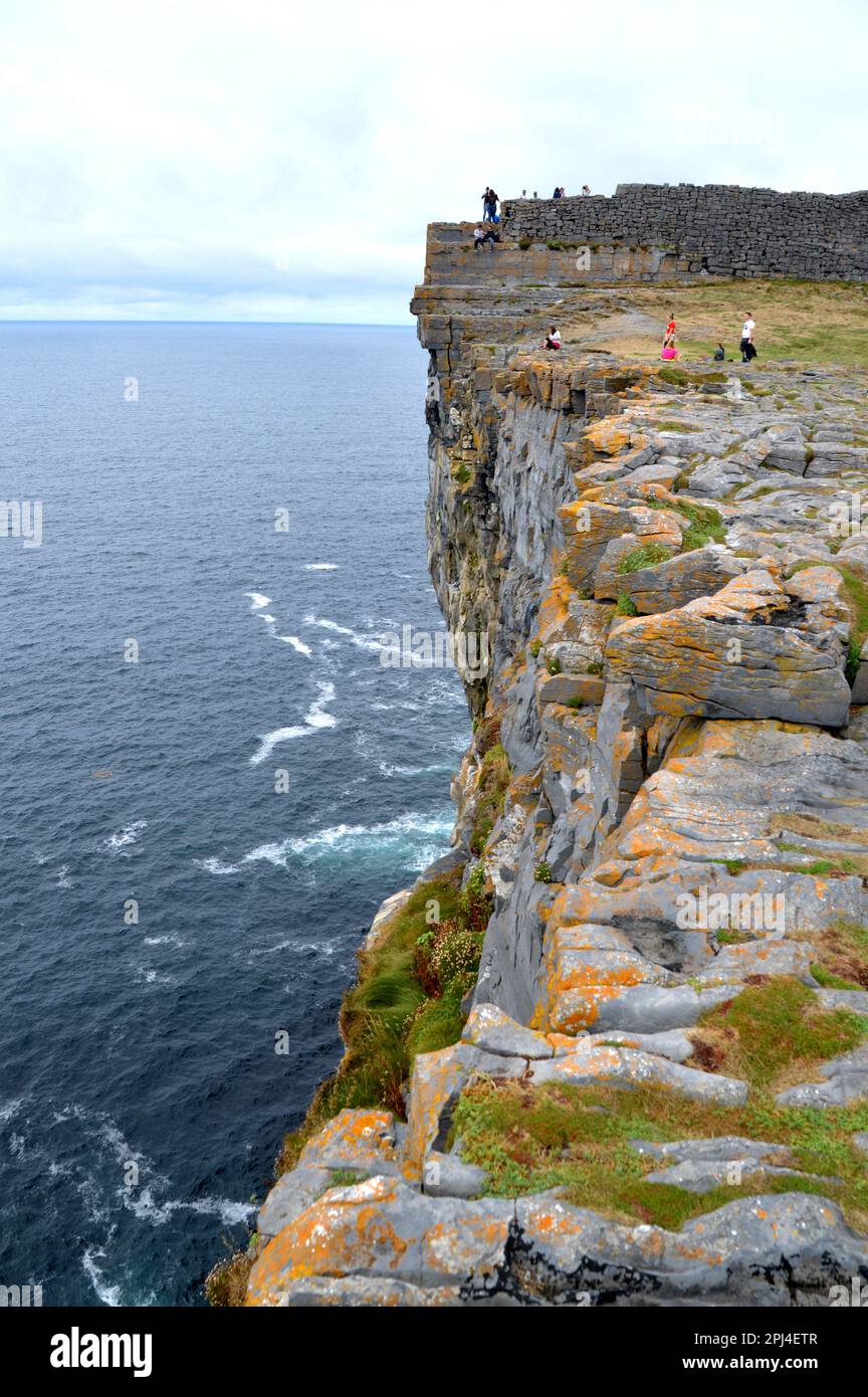Ireland, Aran Islands, Inis Mor, Kilmurvey: the 60-metre cliffs on ...