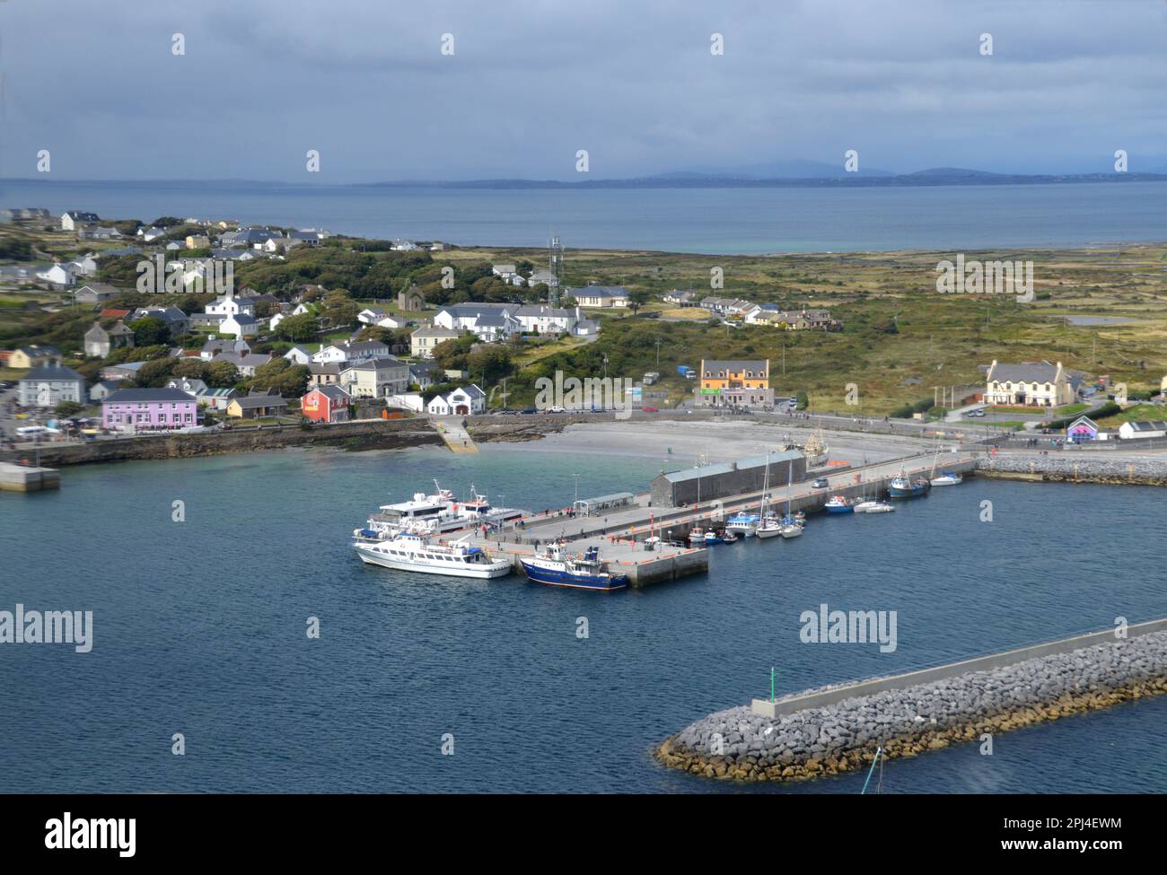 Inis mor ireland aerial hi-res stock photography and images - Alamy