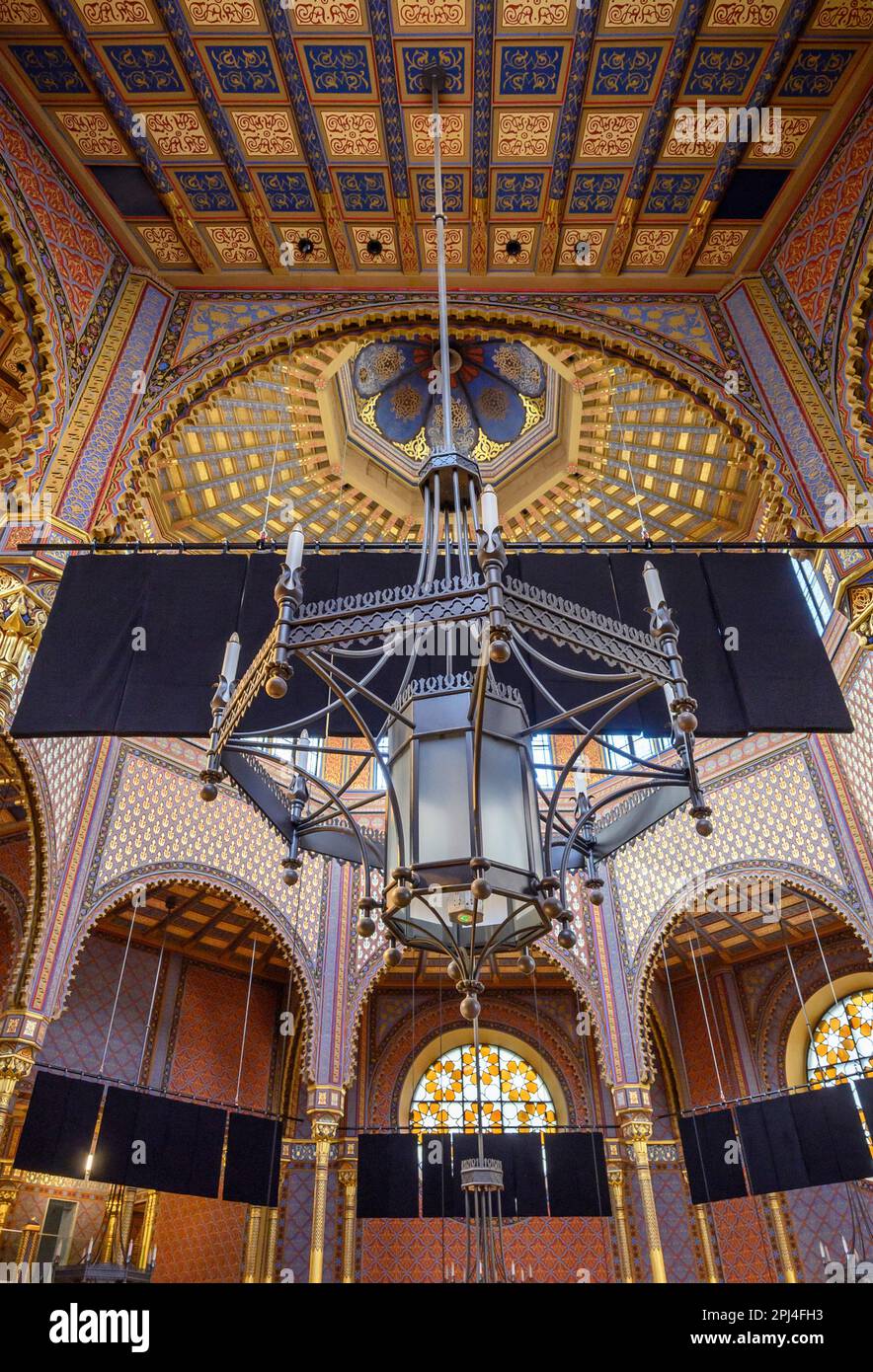 Rumbach synagogue hi-res stock photography and images - Alamy