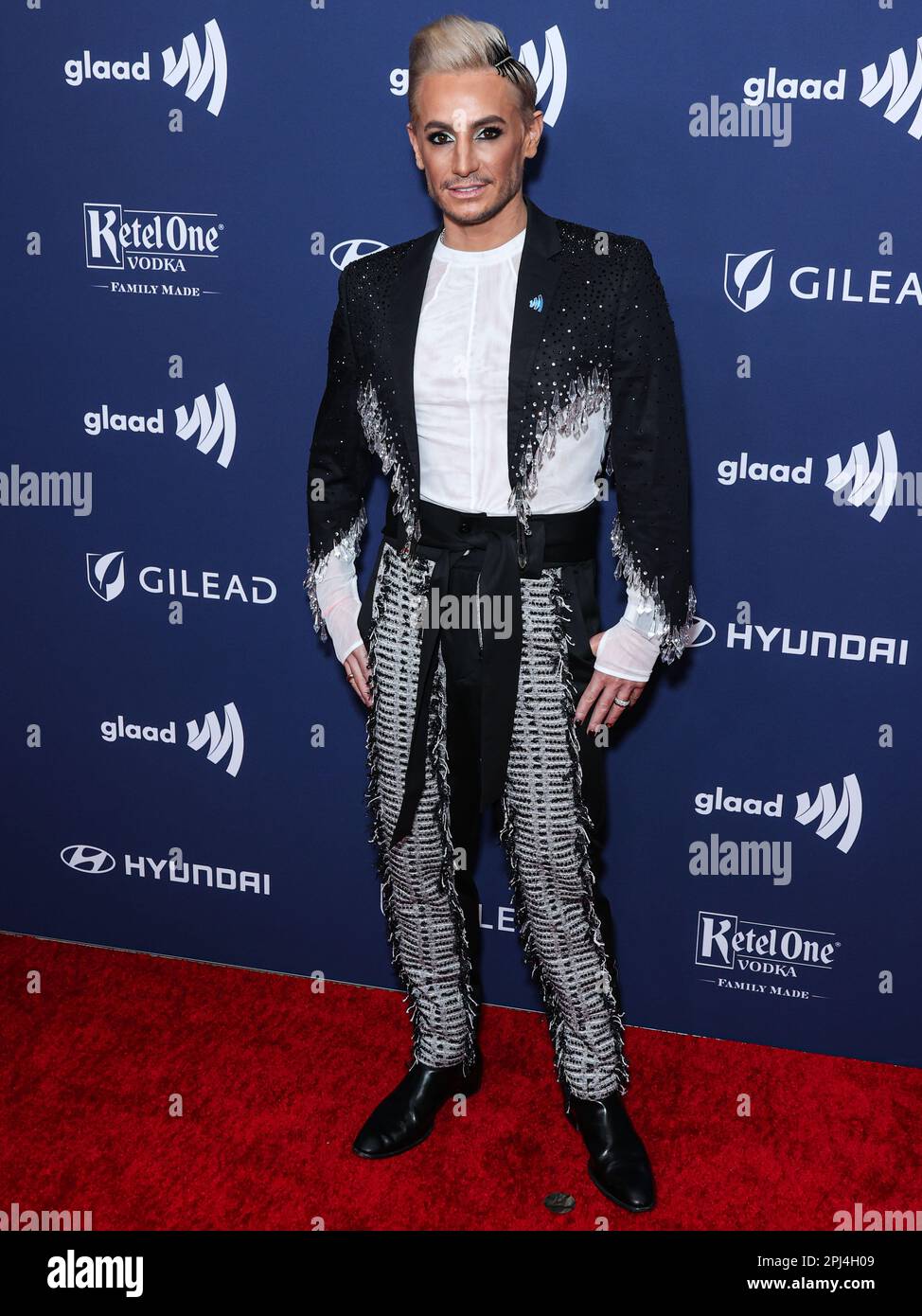 BEVERLY HILLS, LOS ANGELES, CALIFORNIA, USA - MARCH 30: American dancer ...