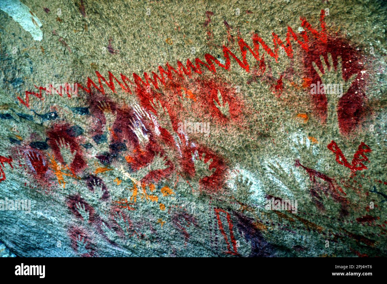 Argentina, Perito Moreno: "Cueva de las Manos" (Cave of Hands), where ...