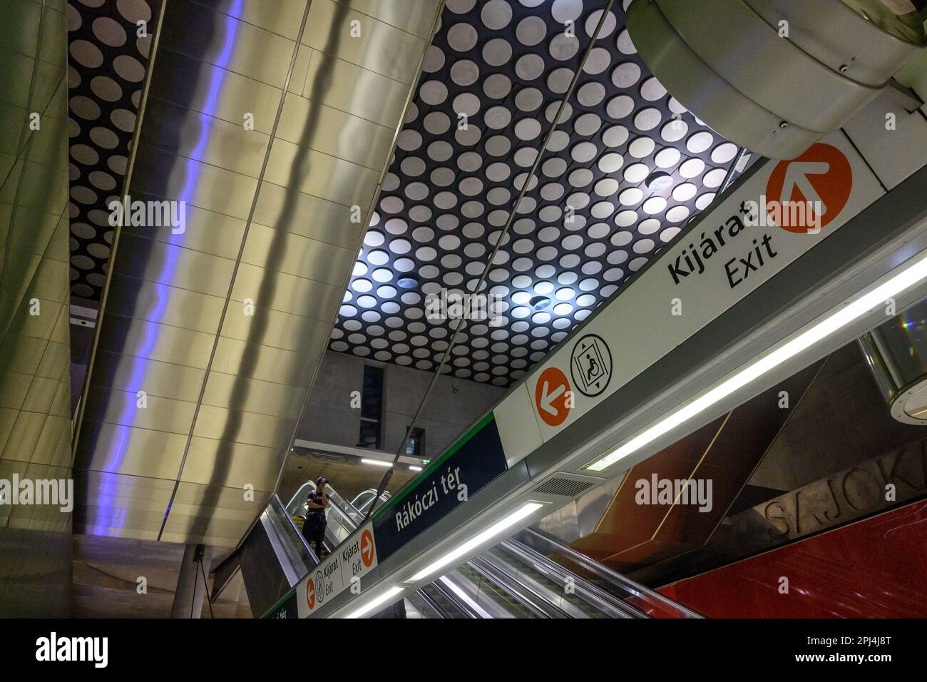 Kalvin ter metro station hi-res stock photography and images - Alamy
