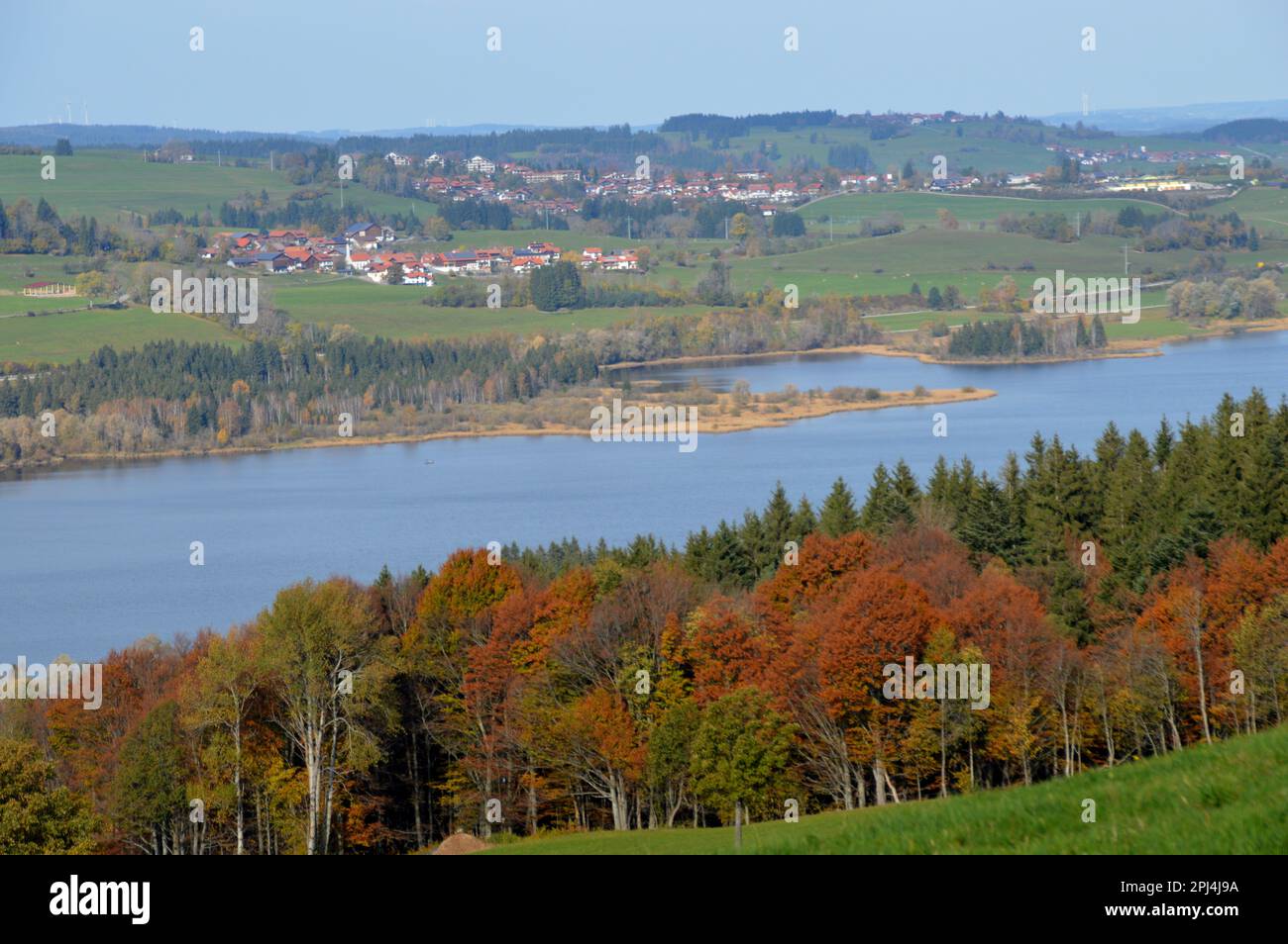 Germany, Upper Bavaria, Wertach: view of the Grüntensee (Lake Grünten ...