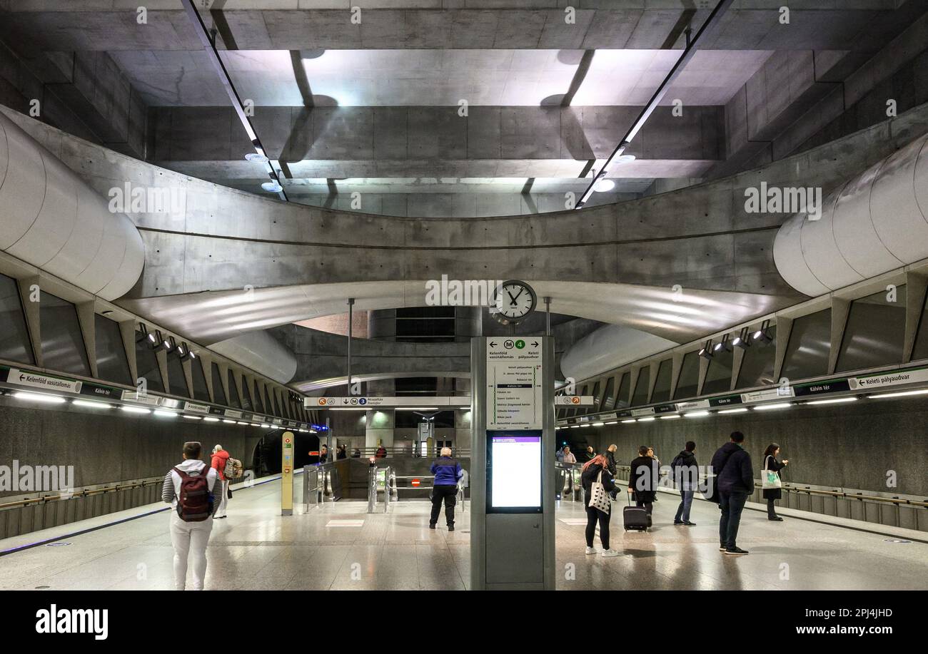 Glass fire and smoke screens over track hi-res stock photography and ...