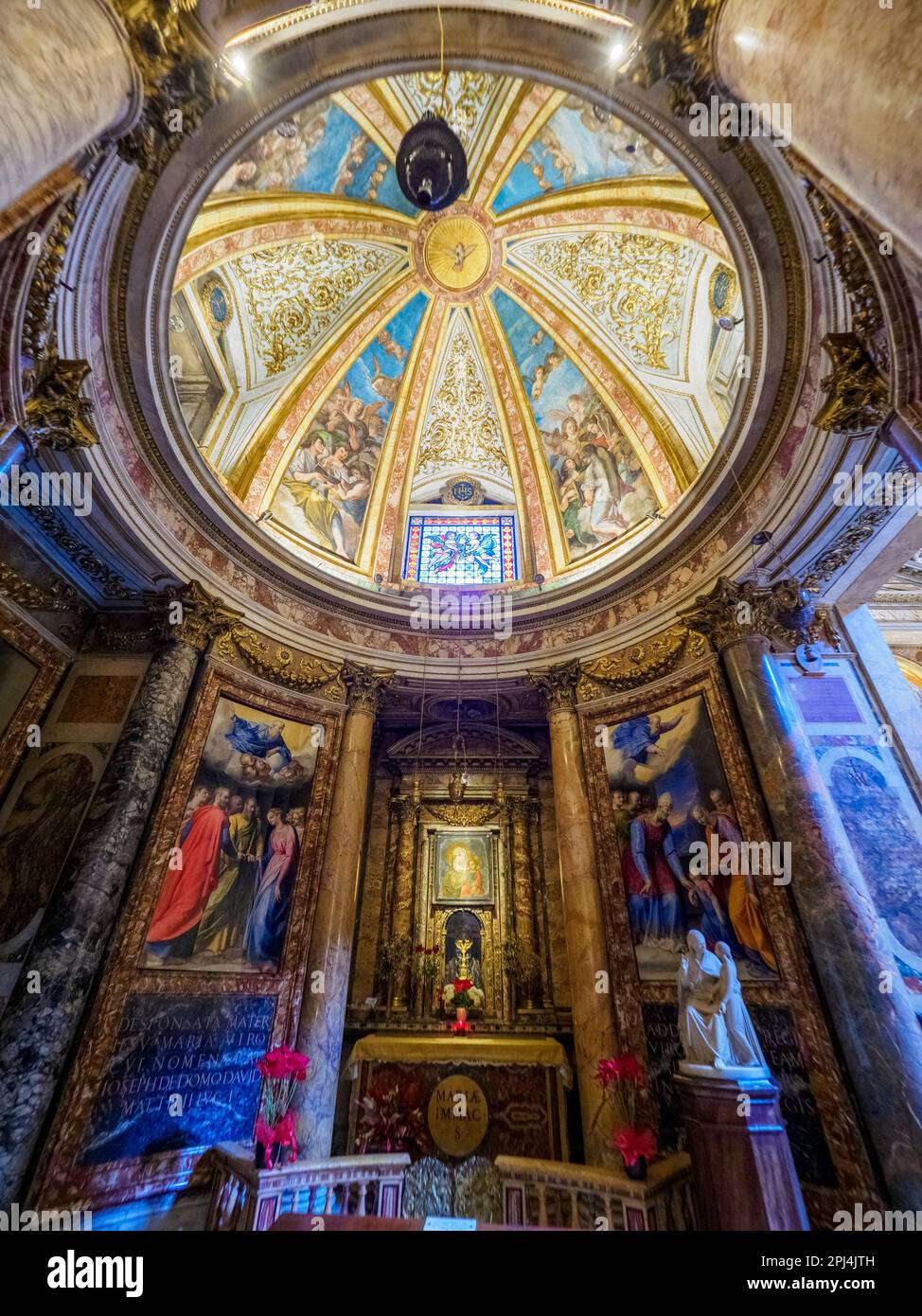 Cappella della Madonna della strada (Chapel of Our Lady of the Road) in ...