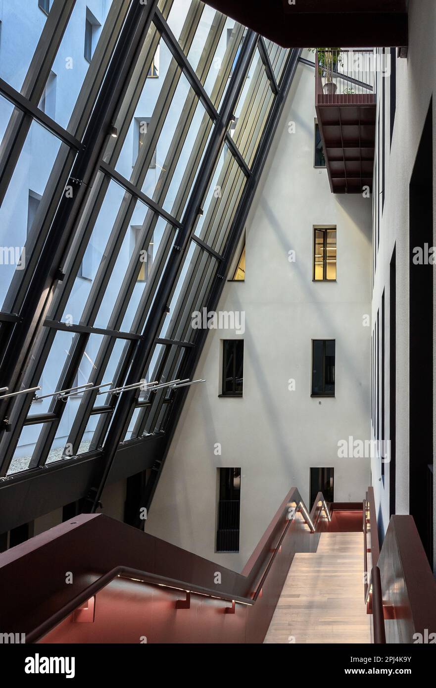 Budapest university central hi-res stock photography and images - Alamy