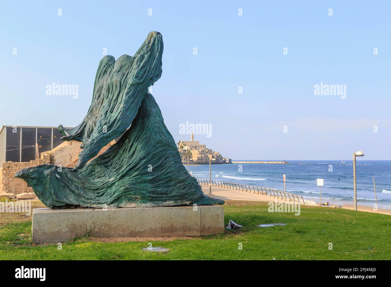 TEL AVIV, ISRAEL - SEPTEMBER 17, 2017: This is the sculpture Woman on ...