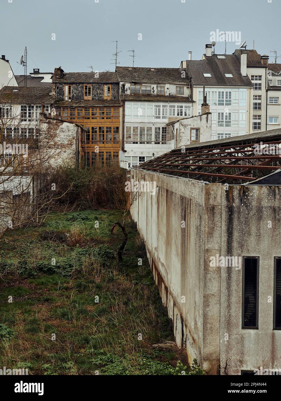 Sad buildings hi-res stock photography and images - Alamy