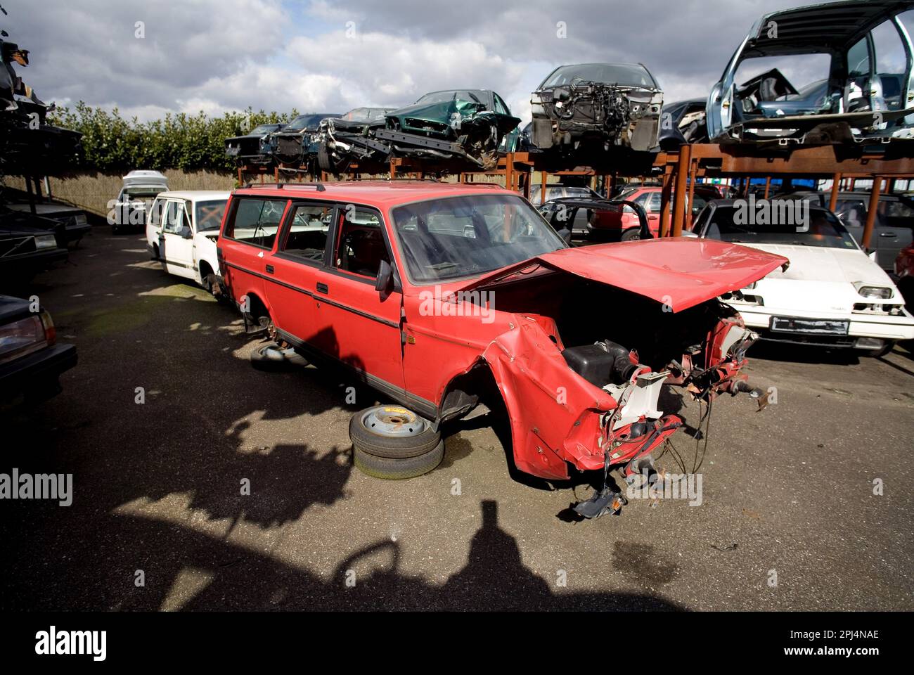 Cars on a scrapyard to recycle - Netherlands. vvbvanbree fotografie ...