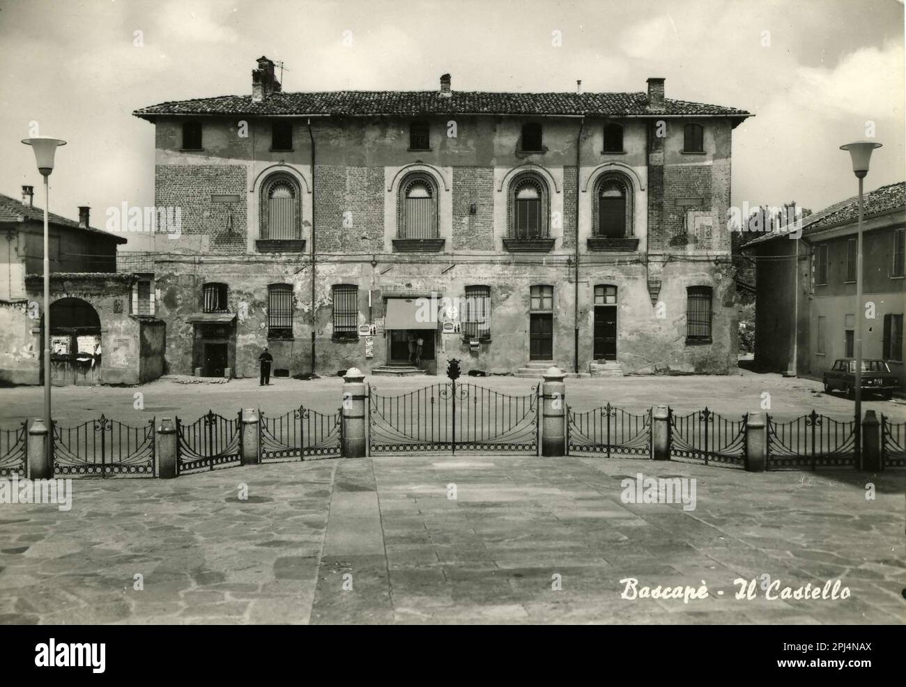 Bascapè - Il Castello (anni 60 Stock Photo - Alamy