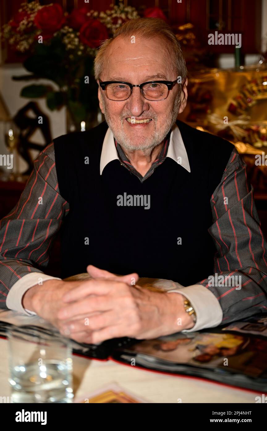 89 geburtstag hi-res stock photography and images - Alamy