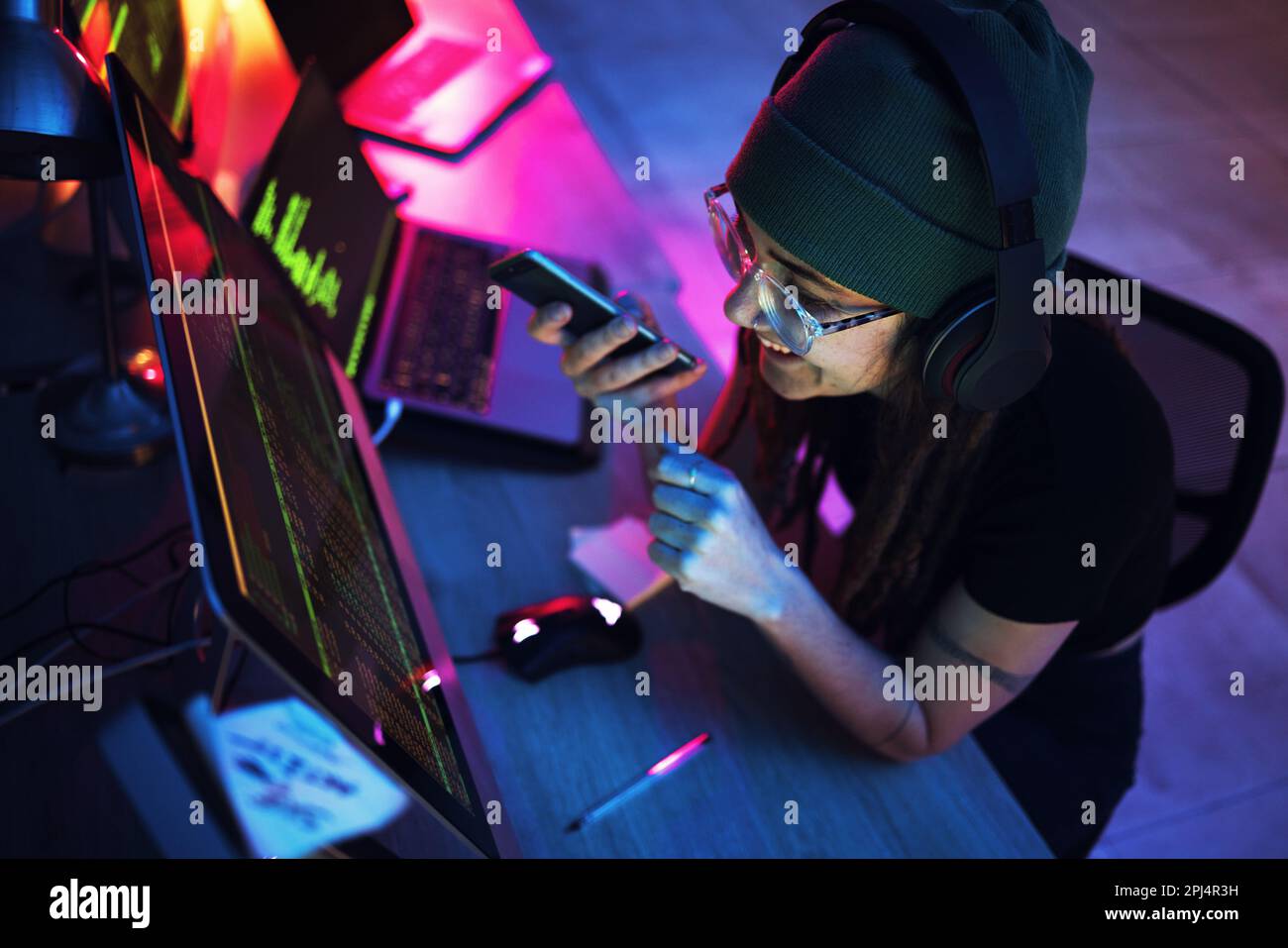 Voice phishing hi-res stock photography and images - Alamy