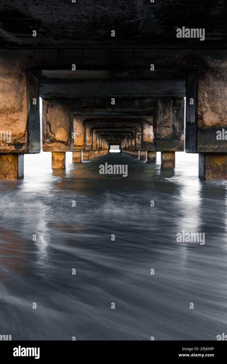 Vertical shot pier silhouette hi-res stock photography and images - Alamy