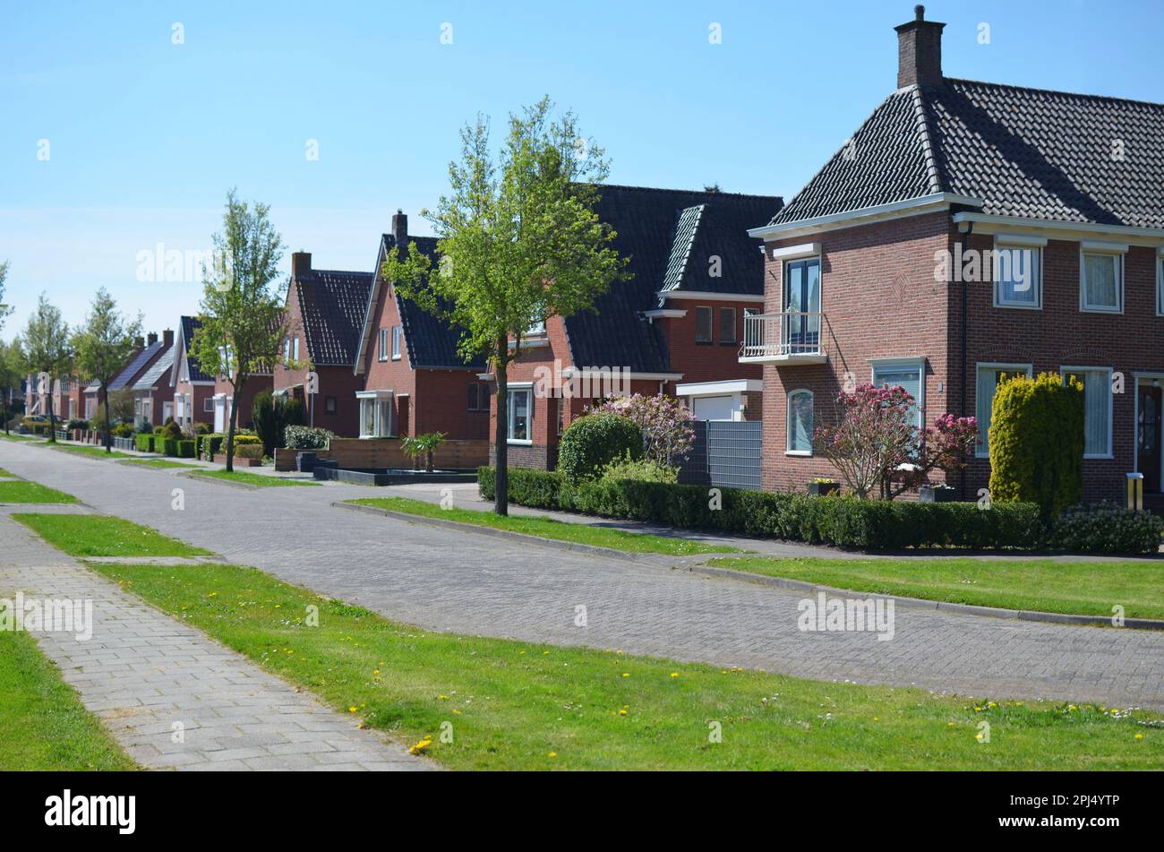 Suburban district hi-res stock photography and images - Alamy