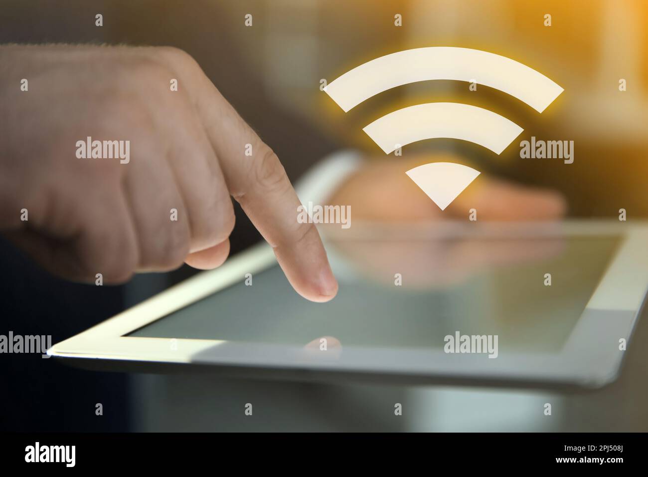Tablet connected hi-res stock photography and images - Alamy